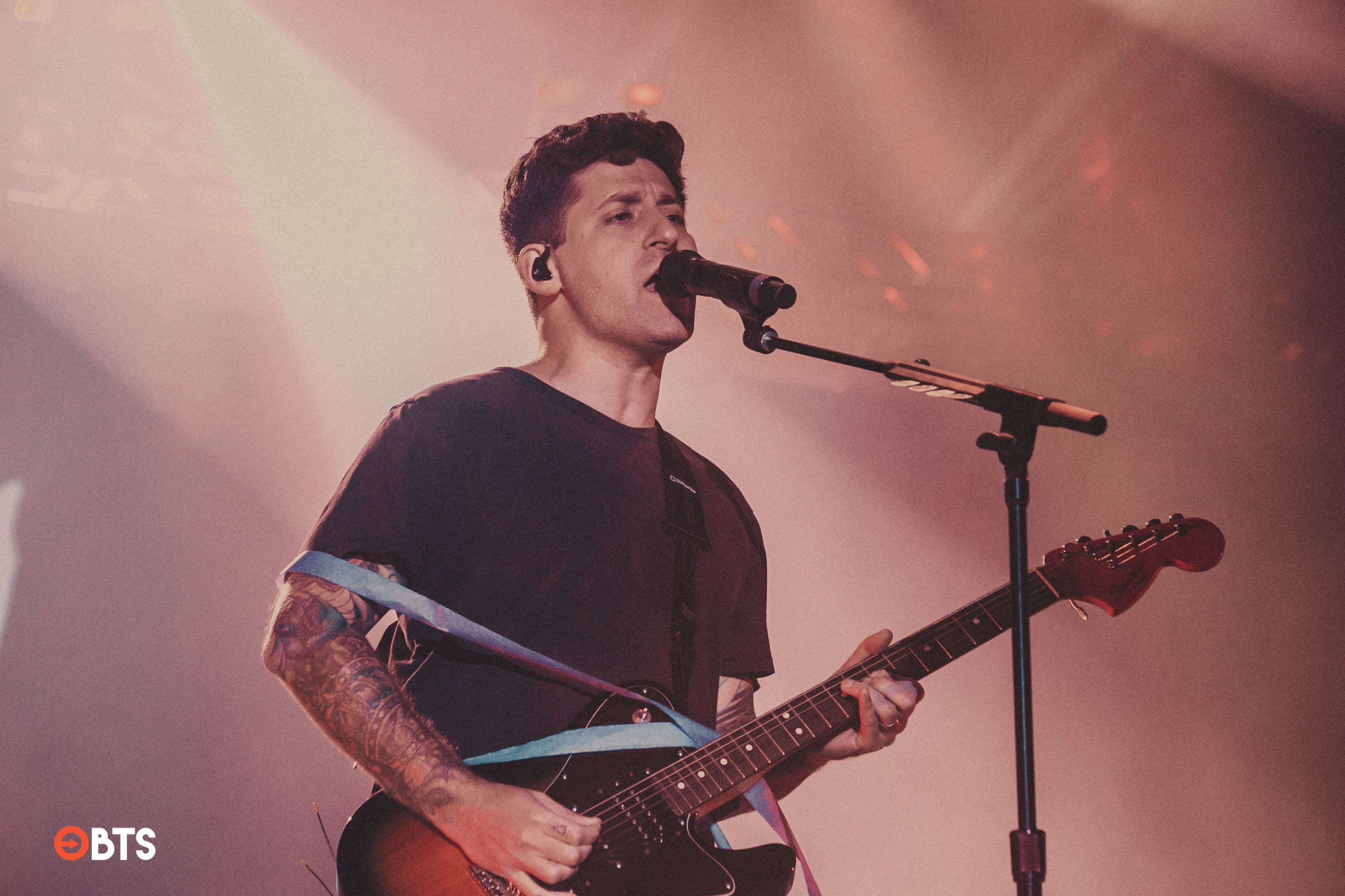 PHOTOS + Review: Fall Out Boy - Chicago, IL - 09/08/18 | Beyond The ...