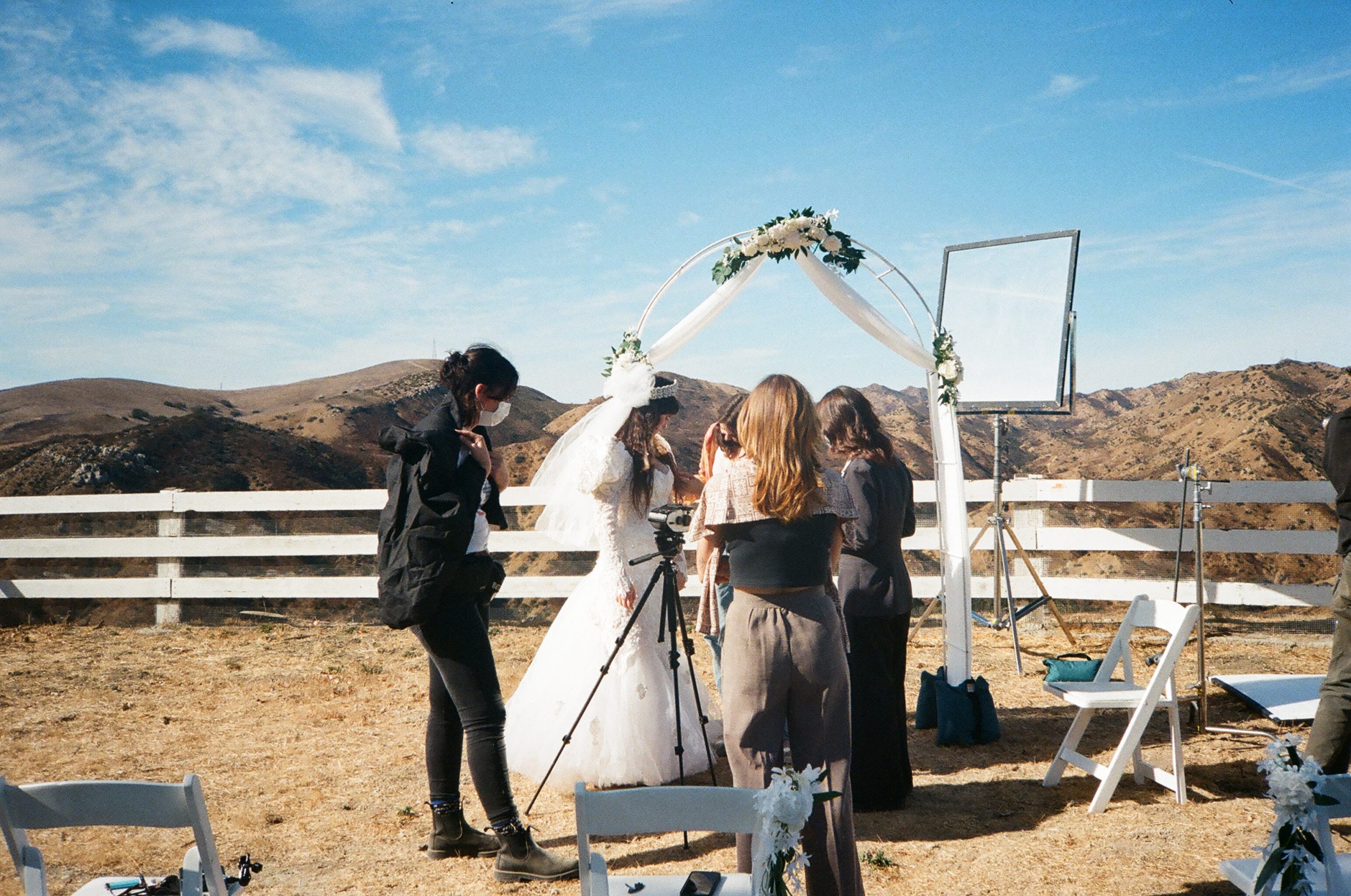 Sedona Premieres "Leaving The Chapel" Music Video | Beyond The Stage ...