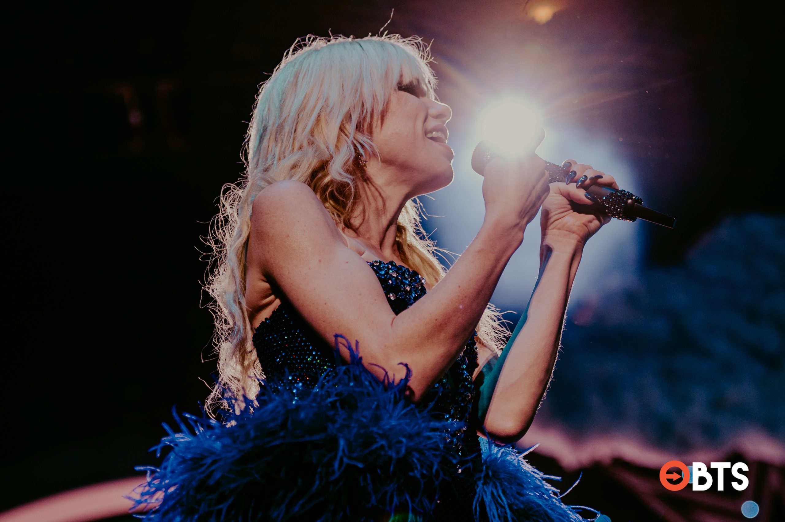 PHOTOS: Carly Rae Jepsen - Berkeley, CA - 10/21/2022 | Beyond The Stage ...